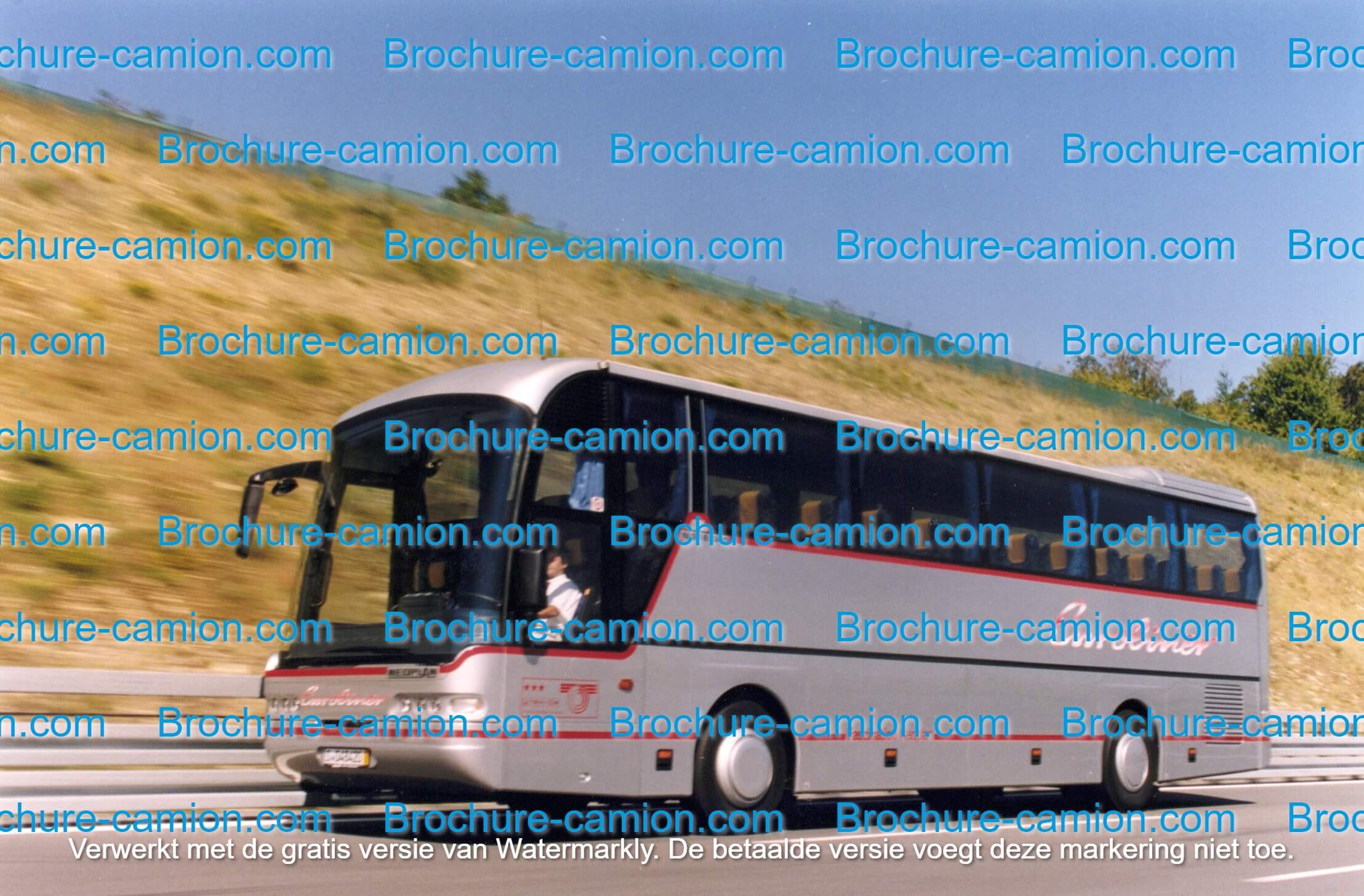 P109 photo presse Neoplan Euroliner N 316 SHD - MANUDOC