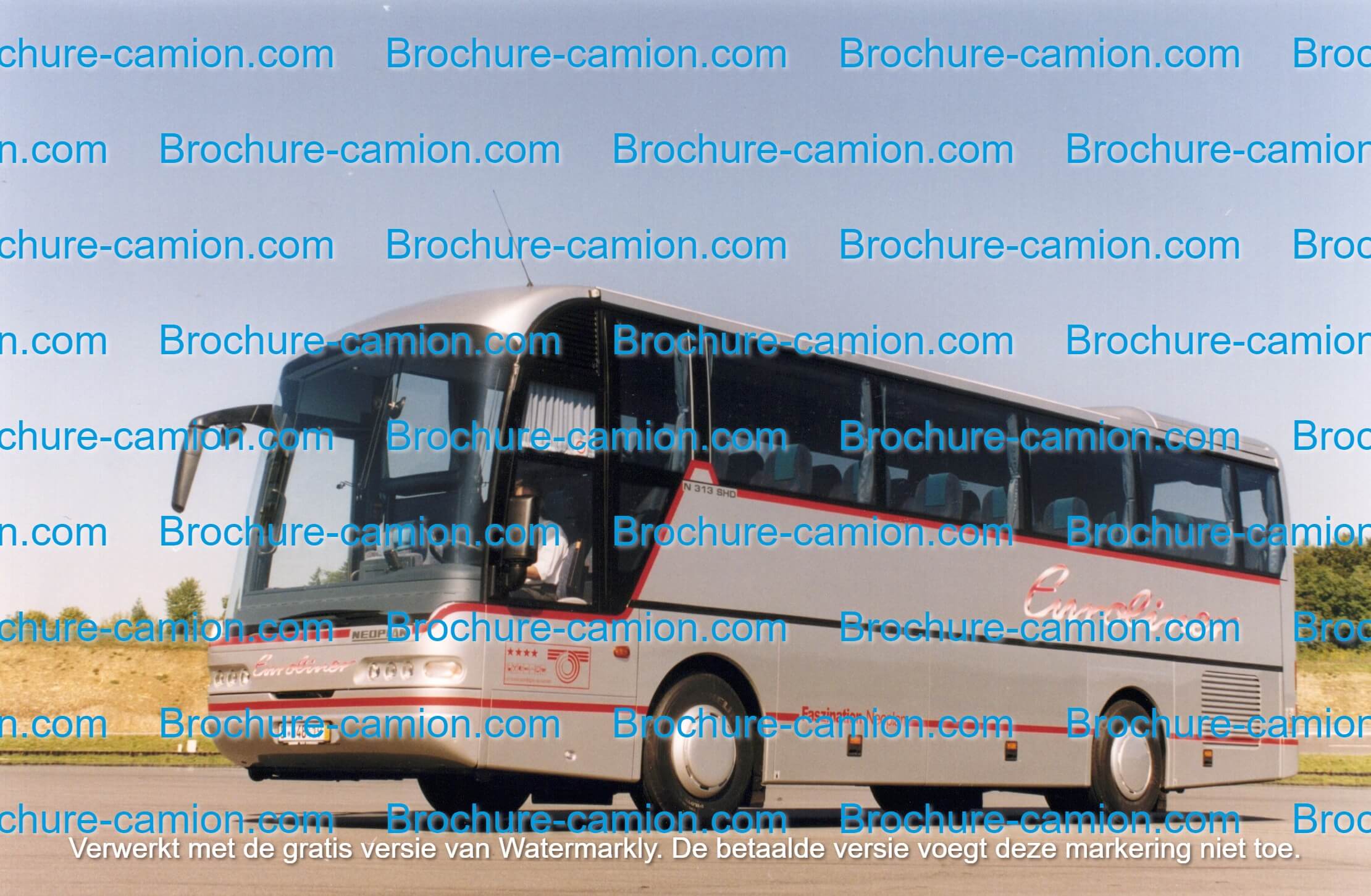 P129 photo presse Neoplan Euroliner N 313 SHD - MANUDOC